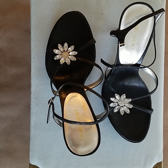 Nine West | Shoes | Nine West Black 3 Inch Platform Heeled Sandals ...